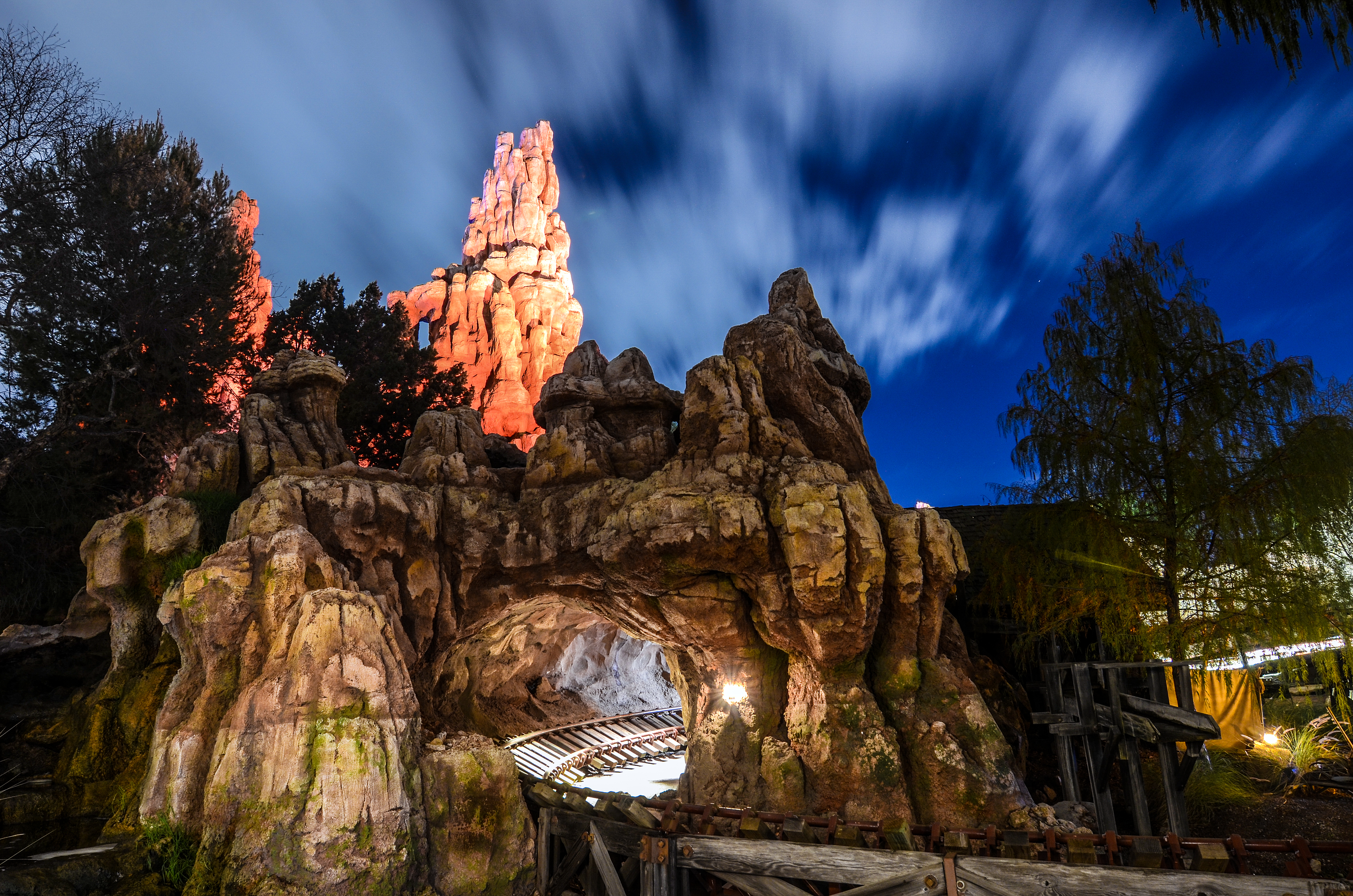 Disneyland Resort's Top Ten Attractions at Night - Wandering In Disney