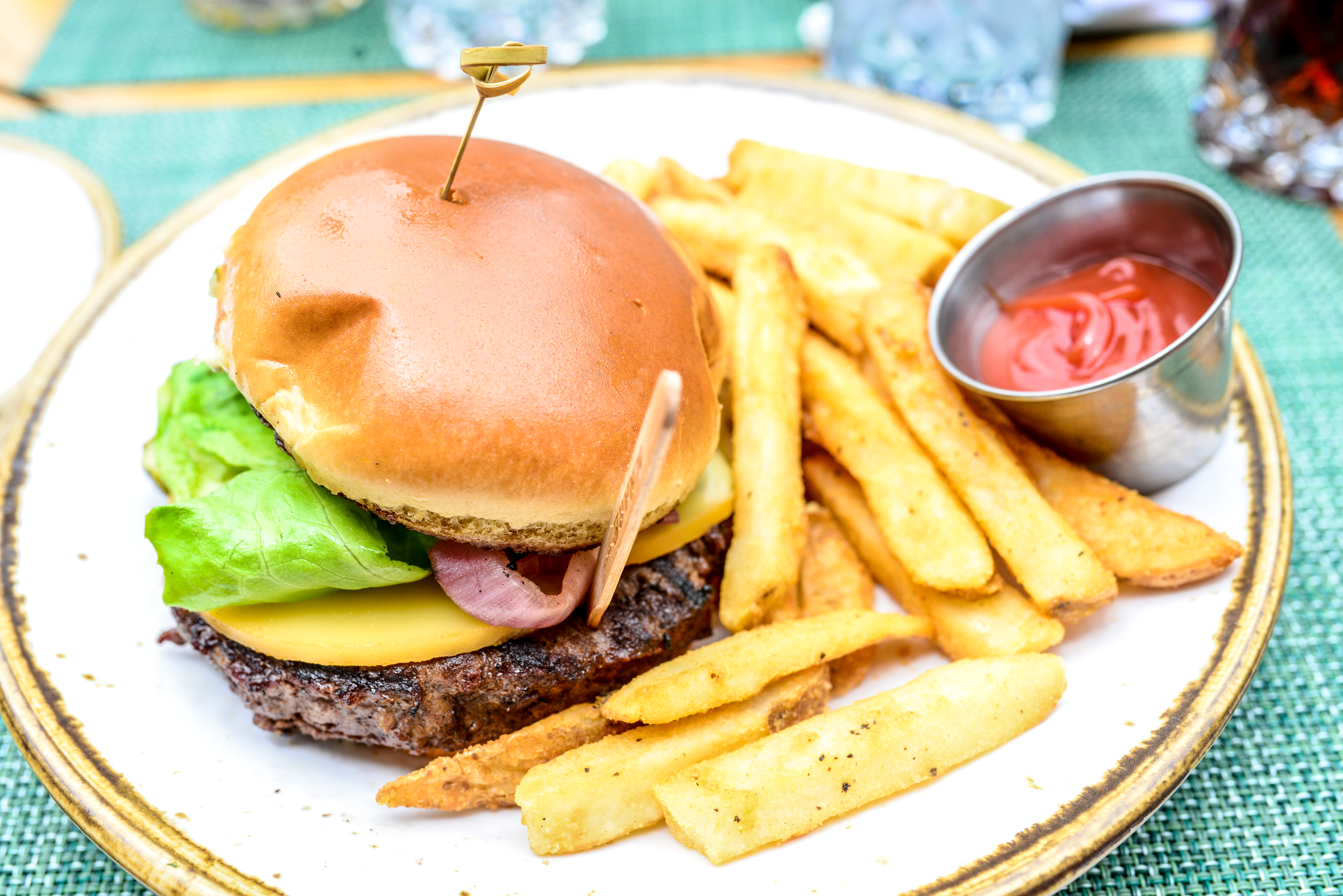 Ranking the Counter-Service Restaurants We've Eaten At - Disneyland ...