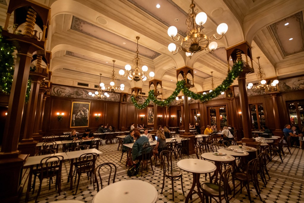 Café L’air De La Sirène Reiew - Wandering In Disney